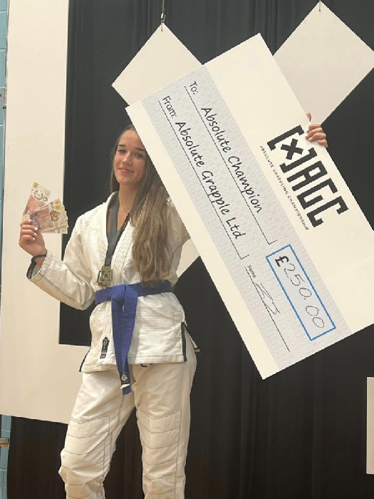 Veronika Zajícová si veze dvě zlata z Absolute Grappling Championship v ...